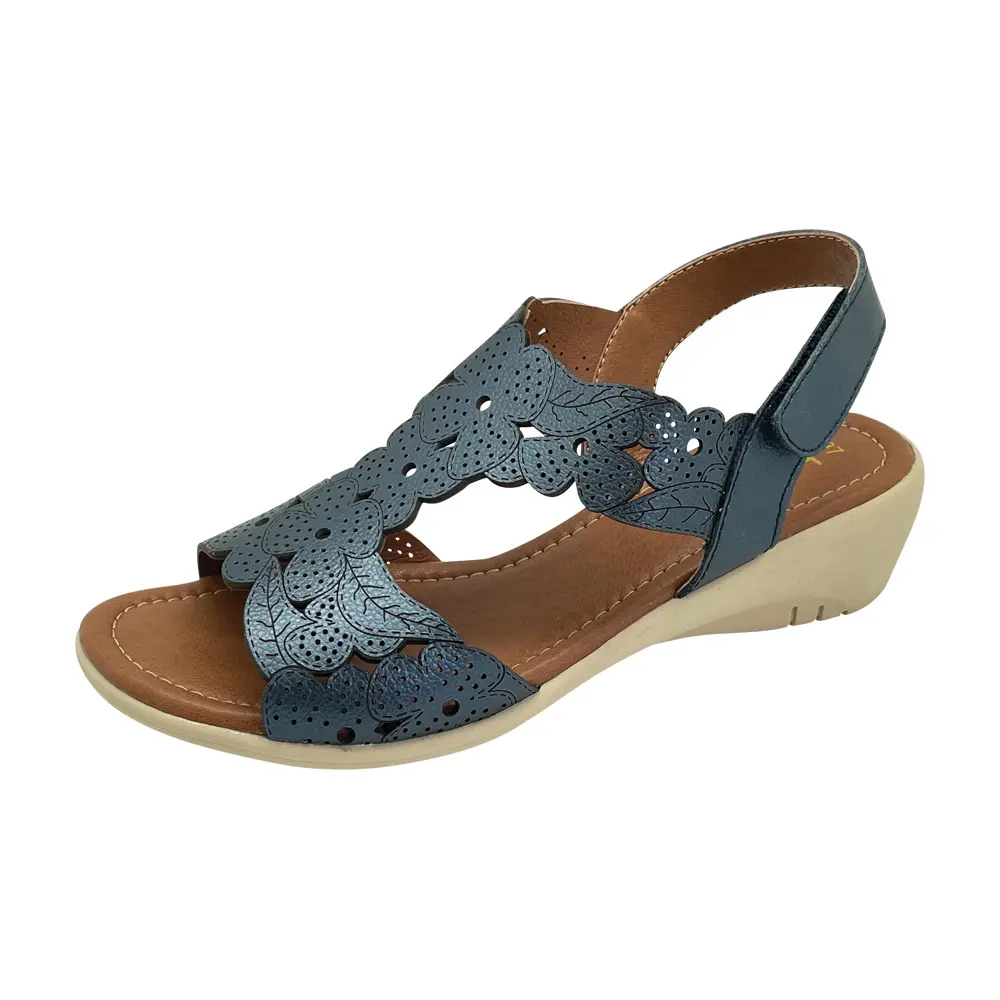 Bare Traps Navy Blue Sandals On Sale